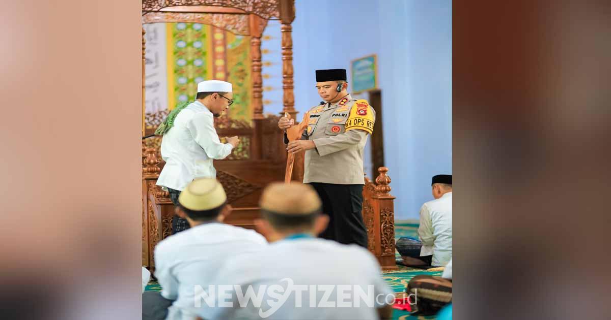 Simbol Sinergi Iman dan Keamanan,